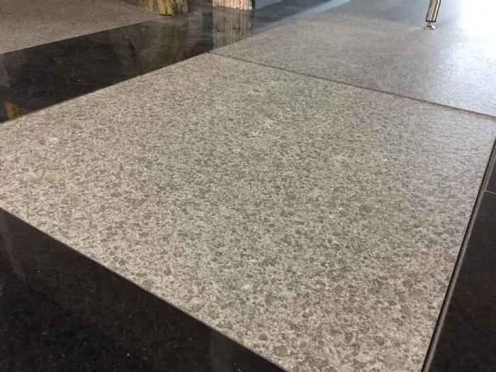 Køb Flise basalt brændt/børstet 60 x 60 x 1,5 cm - Pr. m2 - Sten og ...