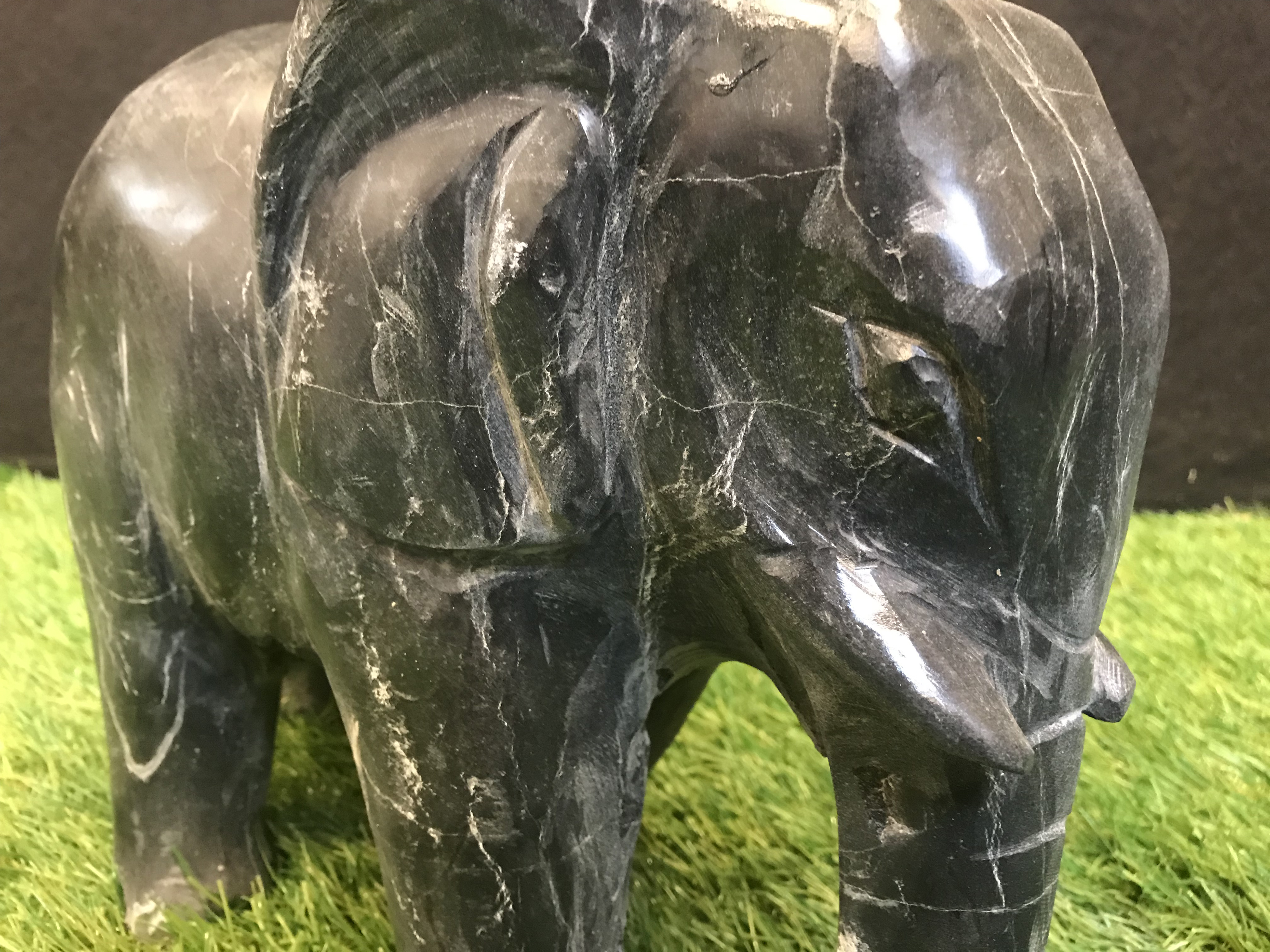 Køb Sort marmor elefant, L. 20 cm Sort sten elefant - Sten og Granit ...