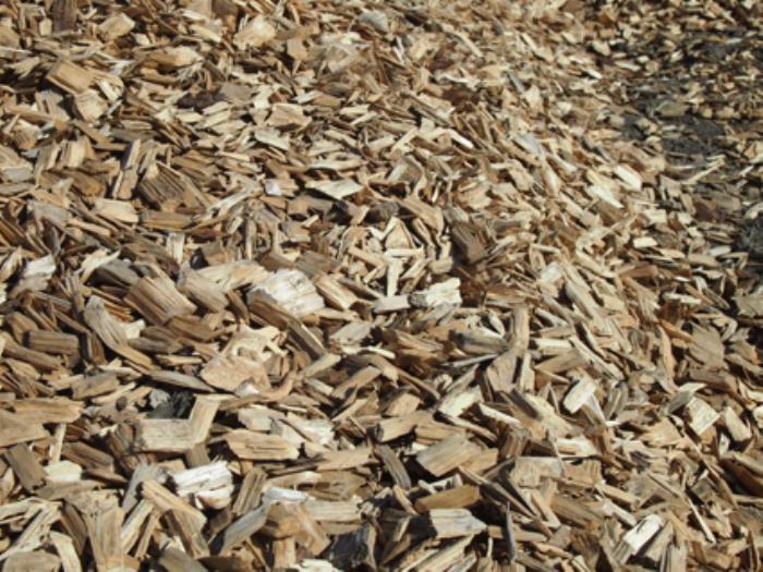 Køb Træflis, barkflis, skiferflis, muld jord eller dækbark her