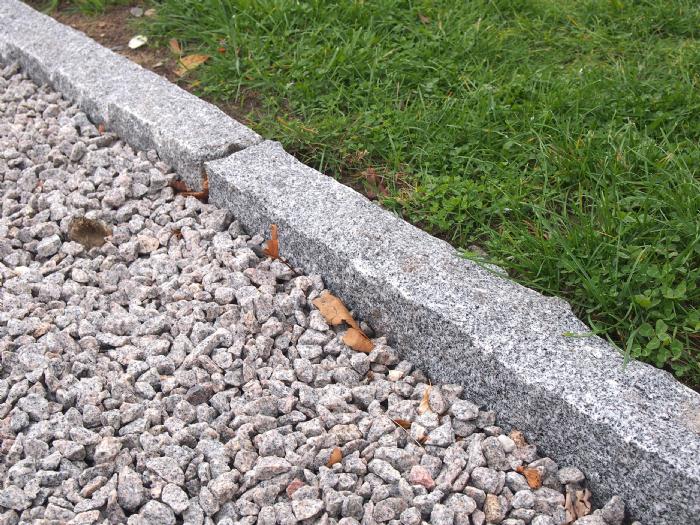 Køb granit kantsten, havesten og parkkantsten her - Sten og Granit Butikken