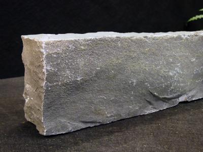 Køb granit kantsten, havesten og parkkantsten her - Sten og Granit Butikken