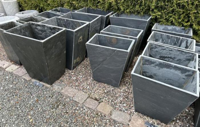 Køb Plantekumme sort skifer 3 forskellige størrelser - Sten og Granit ...
