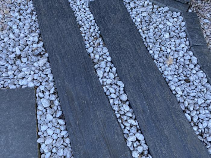 Køb Skifersvelle i sort skifer 150 x 25 x 4-6 cm - Trædesten i granit ...