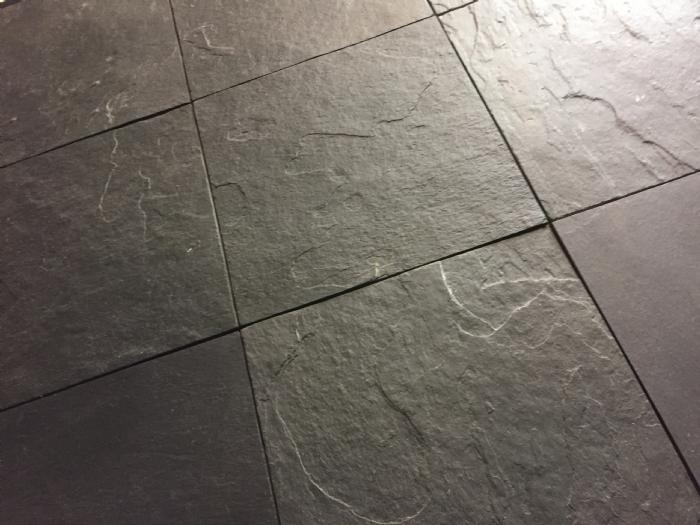 Køb Skifer flise sort kløvet 30 x 60 x 1,0-1,5 cm - Sten og Granit Butikken