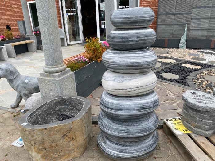 Køb Vandsten stentårn Stabel af sten springvand - Sten og Granit Butikken